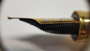 Visconti Opera Master in Tobacco Fountain Pen Review | Hey there!