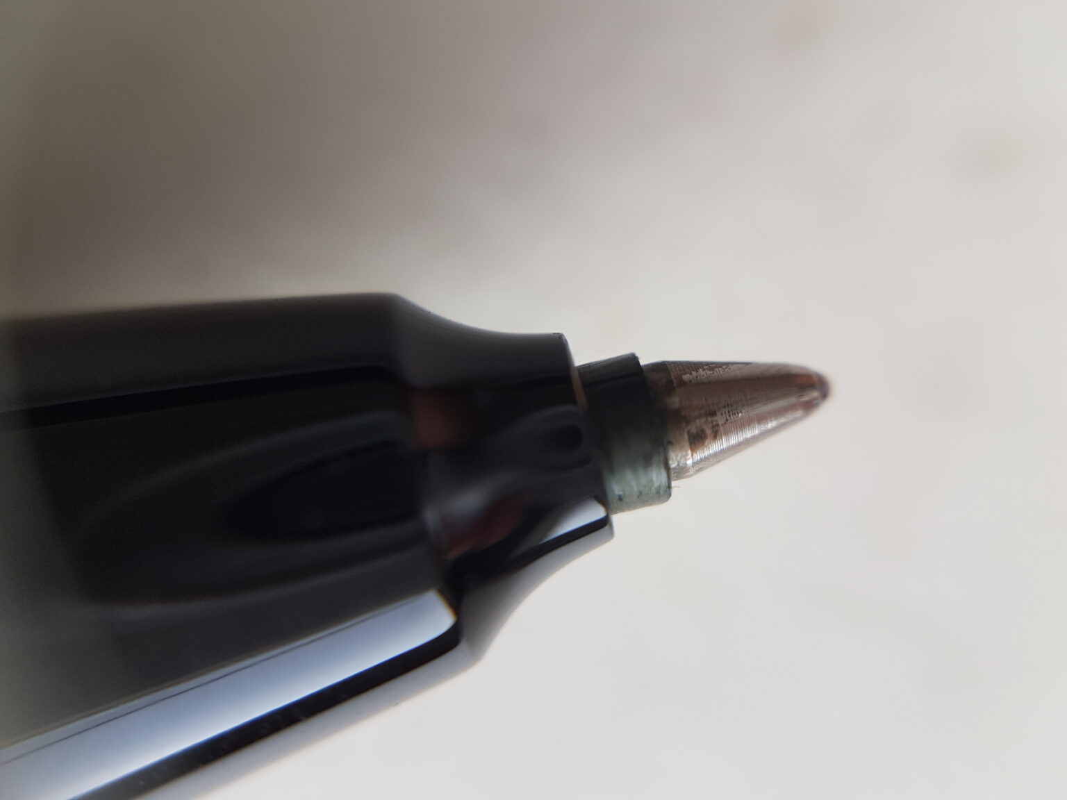 (Fountain) Pen Shootout Monteverde Engage Carbon Fiber vs Mega Super ...
