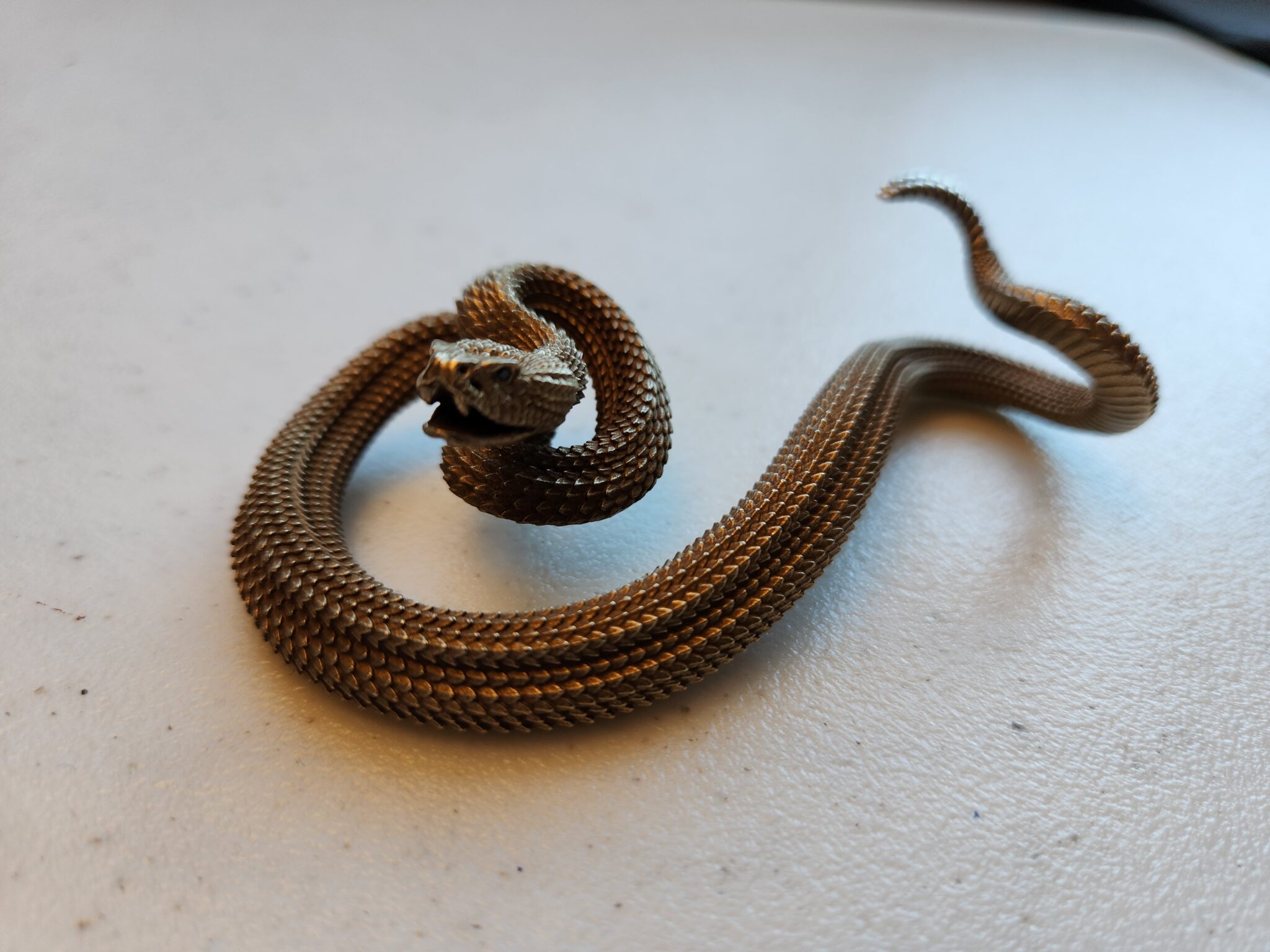 Coppertist Wu Brass Snake Pen Stand | Hey there!